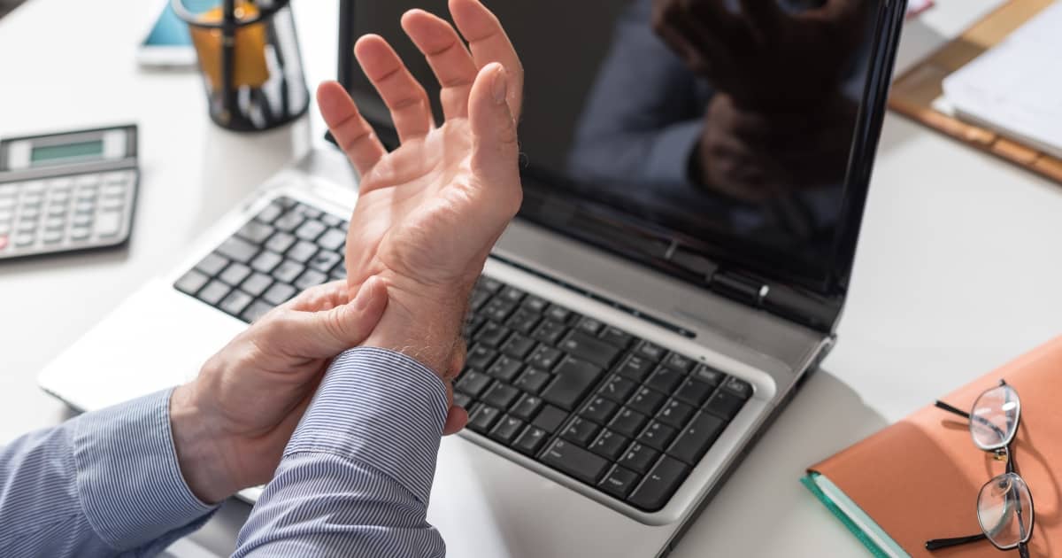 Lesiones por esfuerzo repetitivo en el trabajo - Liga Legal